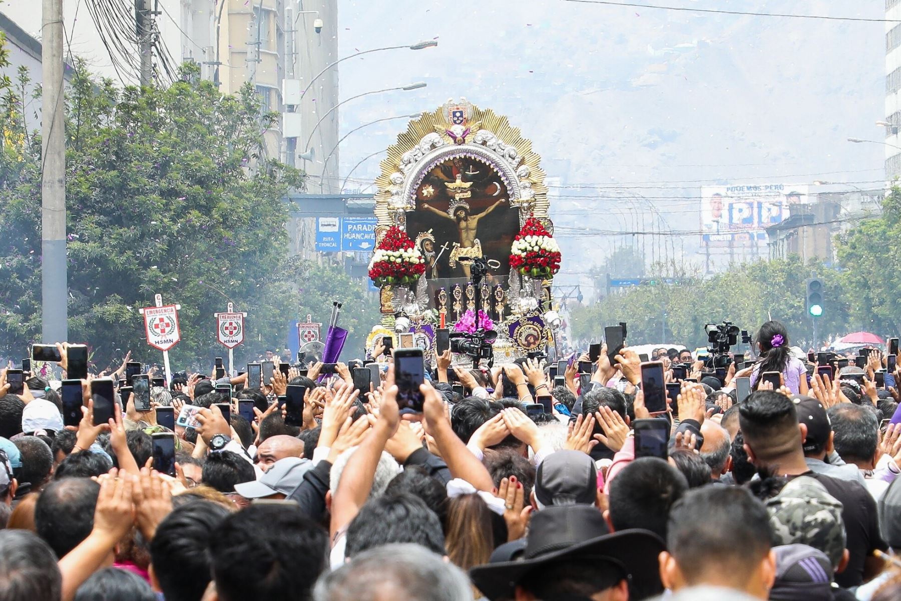 Procesión del Señor de los Milagros: ¿Cómo conseguir las mejores ...