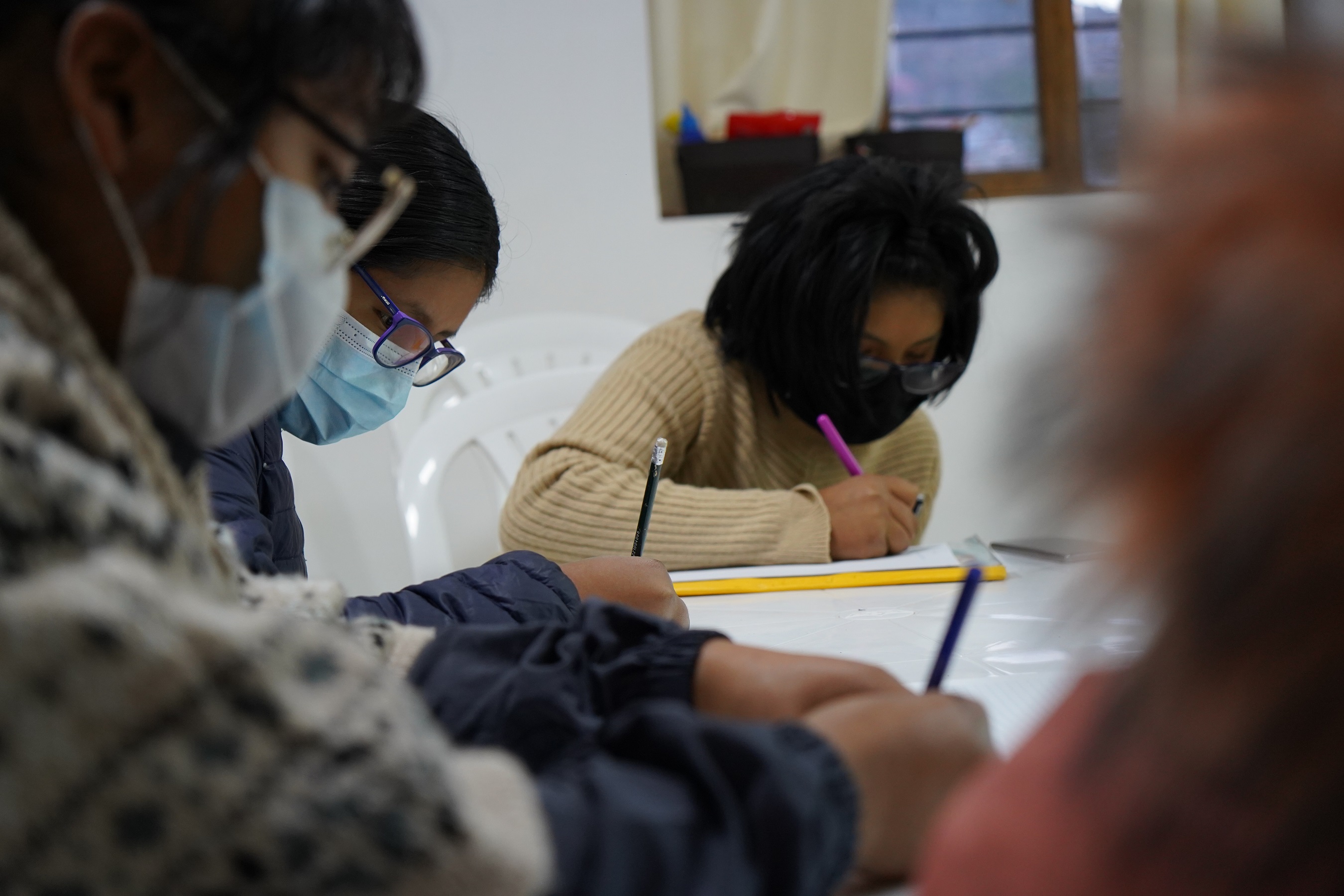 “Platos de Esperanza”: Por la primera sala de lectura en la comunidad ...