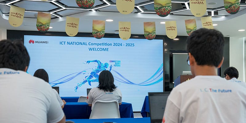 Universitarios peruanos destacan en el ICT Competition 2025 y avanzan a ...